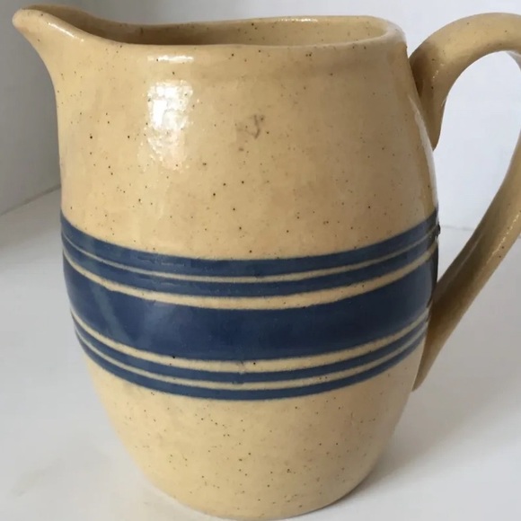 Hull Pottery | Kitchen | Antique Yellow Ware Blue Banded Pitcher Zane ...